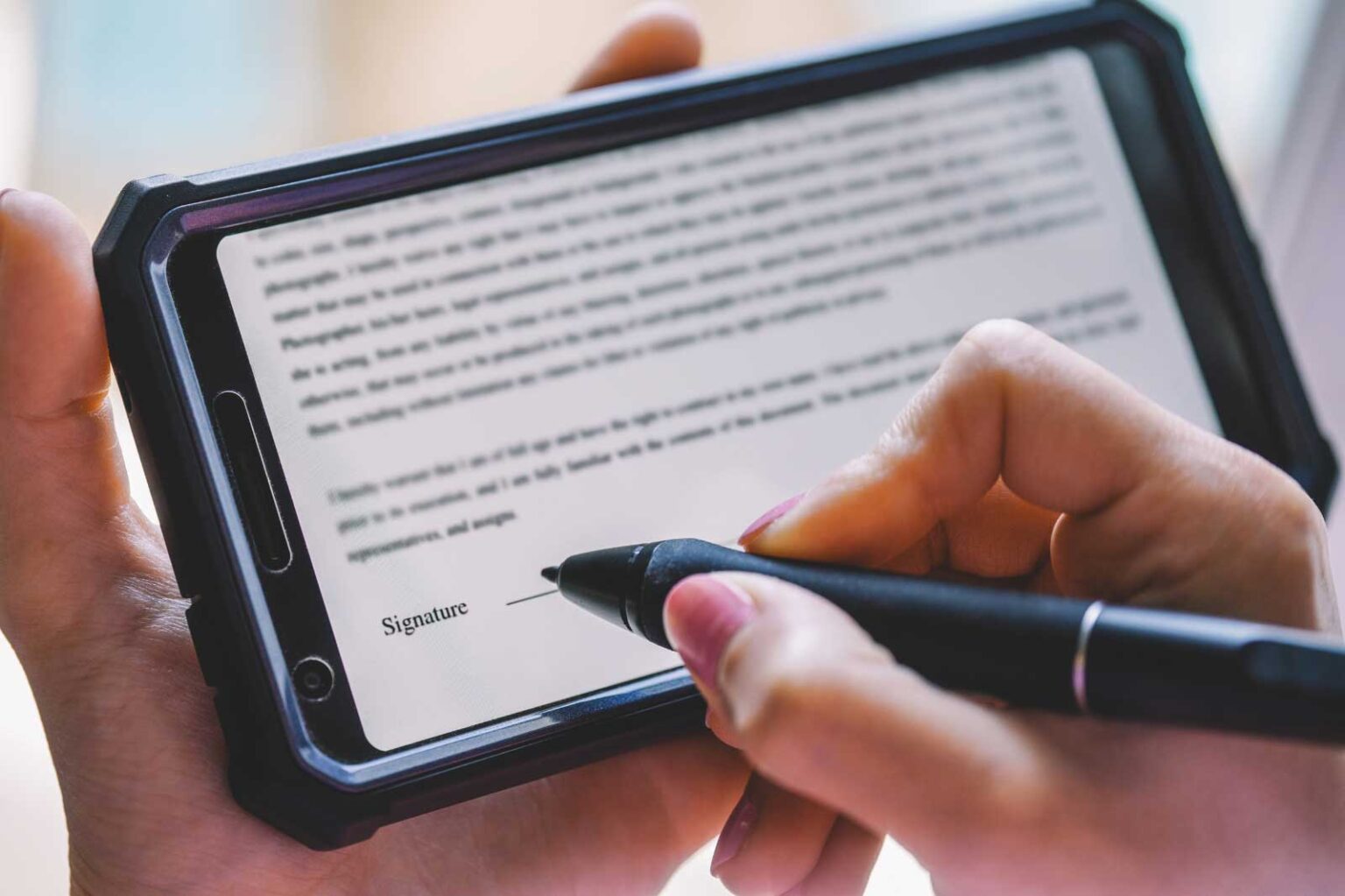 Wet Signature vs. Electronic Signature Explained